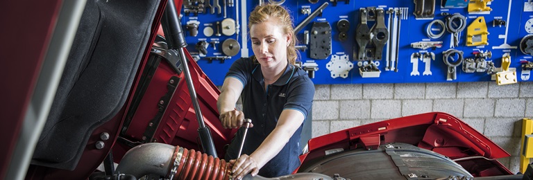 1.5 Request to de-register IO employee - DAF